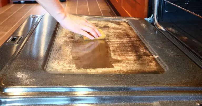 2 trucos para limpiar la grasa pegada en la tapa del horno - Comidas ...