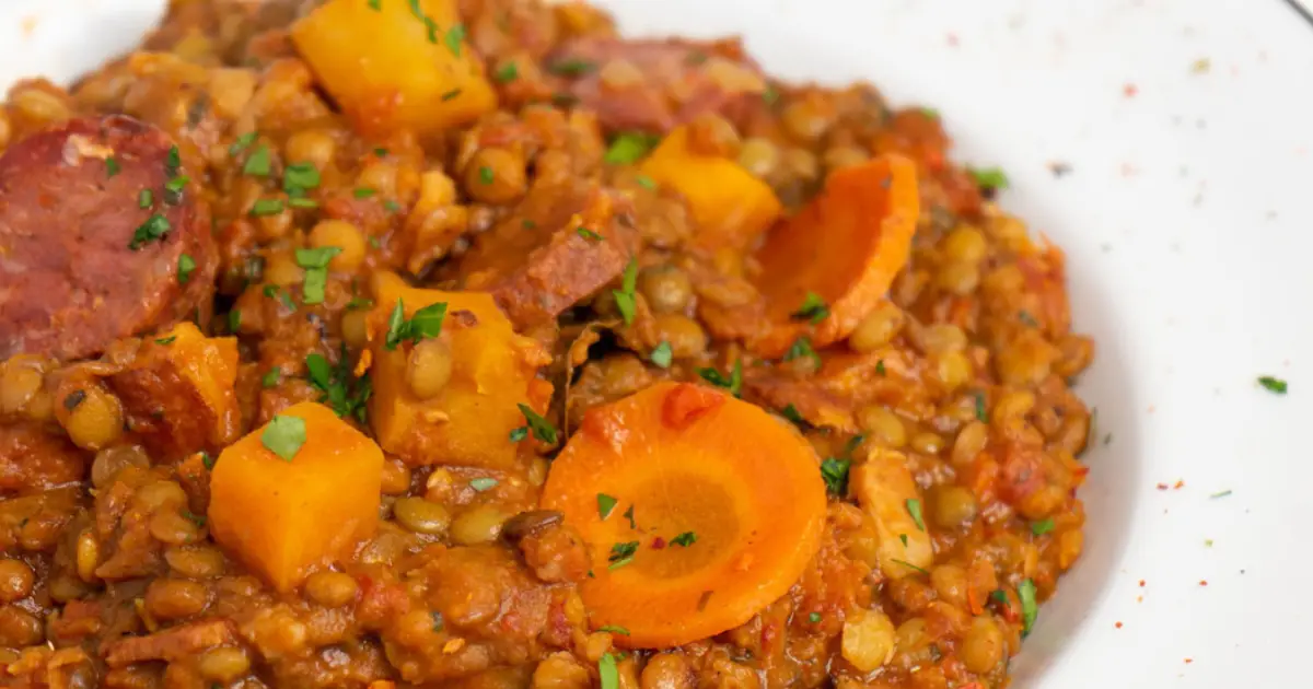 Guiso de lentejas al disco ¡Mira cómo preparar este plato tradicional!